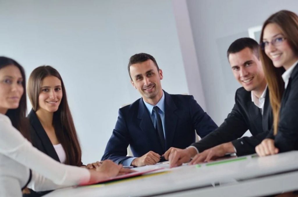 13 symbolic meanings of dreaming of a boss – Dream Psychological